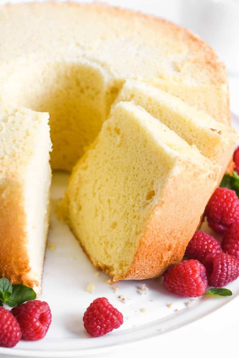 The Best Mary Berry Lemon Sponge Cake Recipe