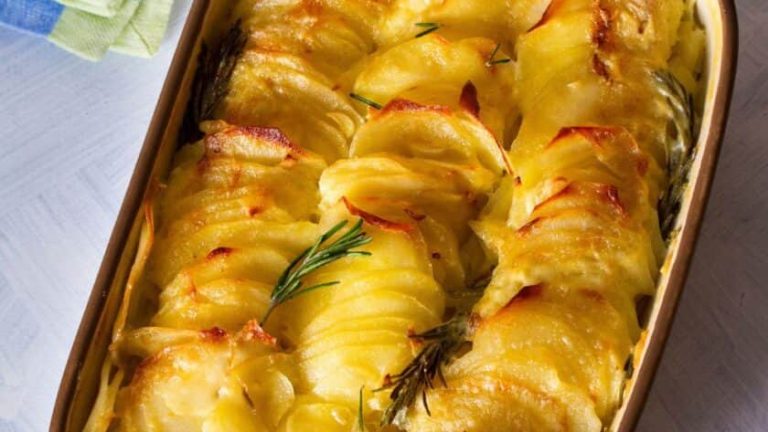 Easy Mary Berry Boulangère Potatoes Recipe