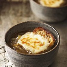 Jamie Oliver English Onion Soup - British Baking Recipes